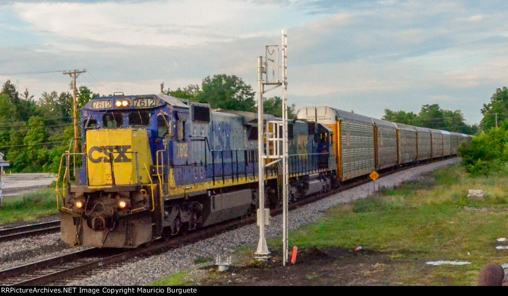 CSX C40-8 & SD50 Locomotives passing by the Museum